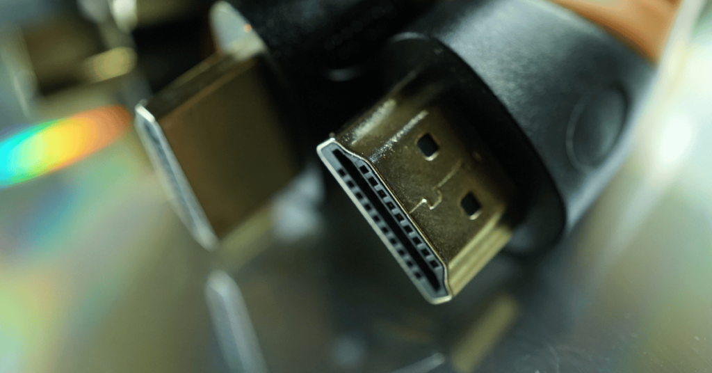 How To Connect MacBook To HDMI Projector? - Home Theater Geek